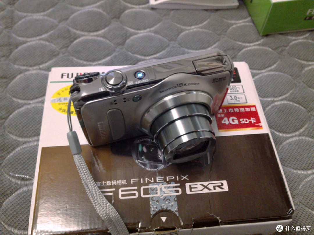 FUJIFILM 富士 F605 EXR 数码相机 1600万像素 3英寸 15倍光变 金色_相机_什么值得买