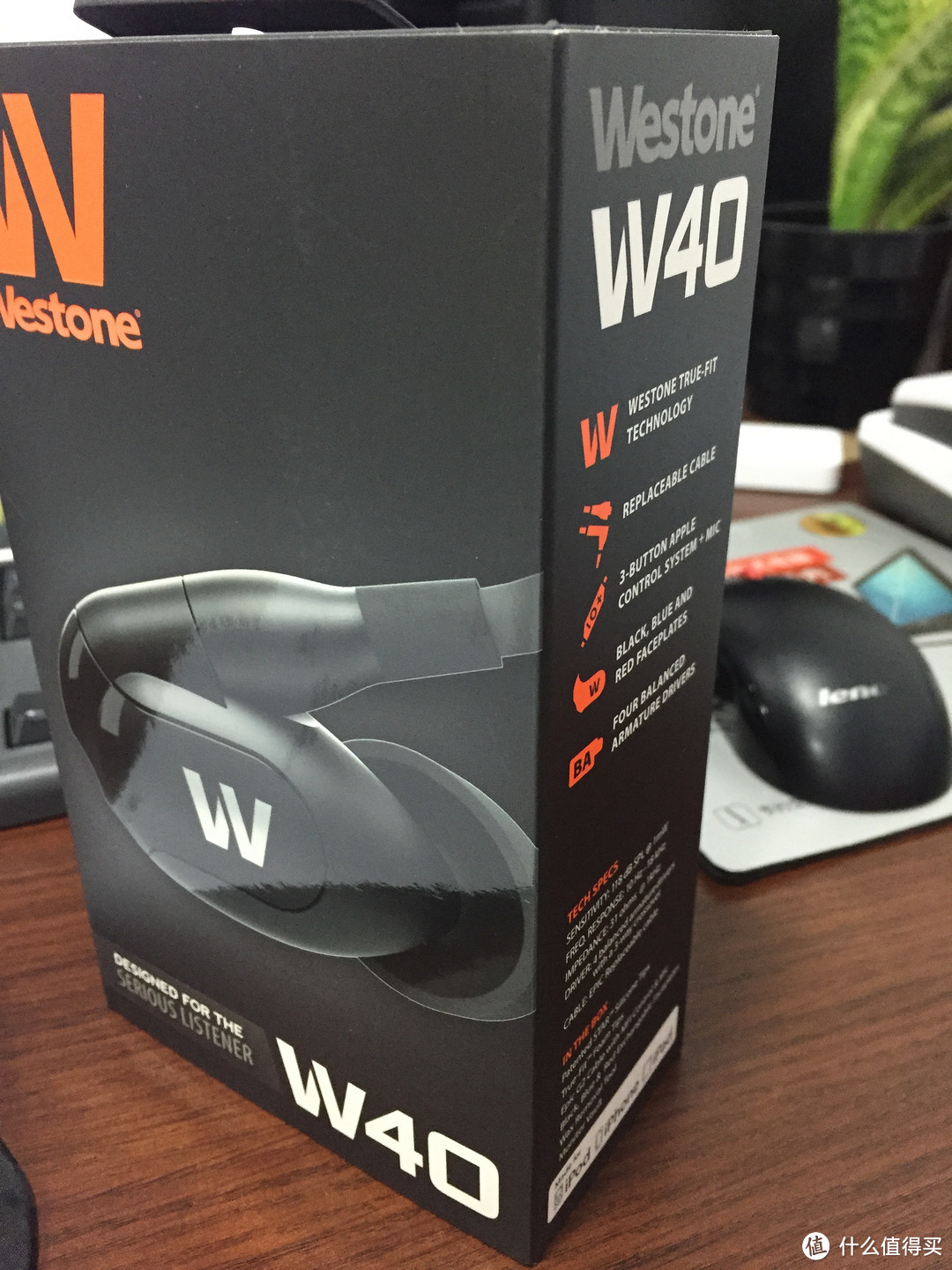 退烧之选：Westone 威士顿 w40 四动铁单元三分频 hifi 耳式耳机 伪开箱_耳塞式耳机_什么值得买