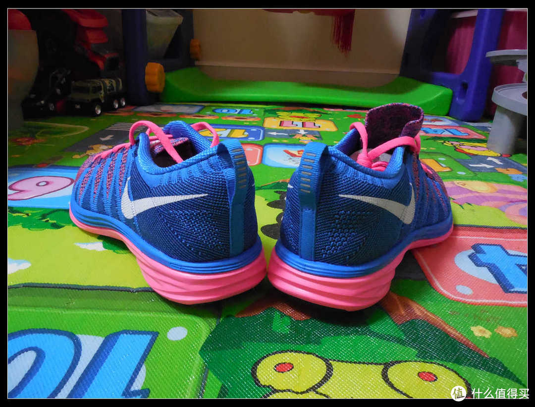 【露娜2】Nike Flyknit Lunar 2 女子跑步鞋_跑鞋_什么值得买