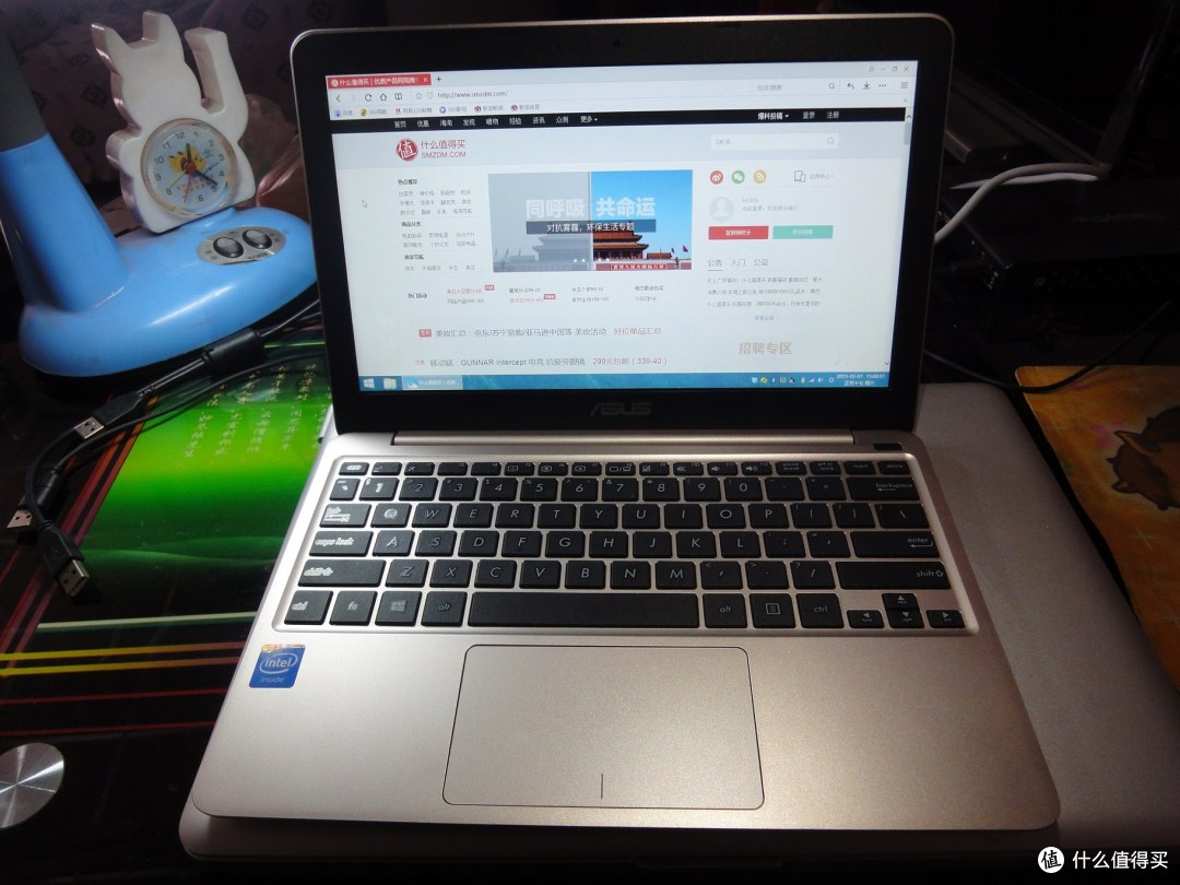 轻薄长续航：ASUS 华硕 x205T 思聪本(土豪金版)_普通笔记本_什么值得买