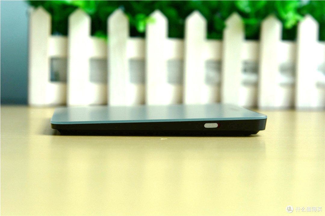 Logitech 罗技 T651蓝牙触摸板开箱_触控板_什么值得买