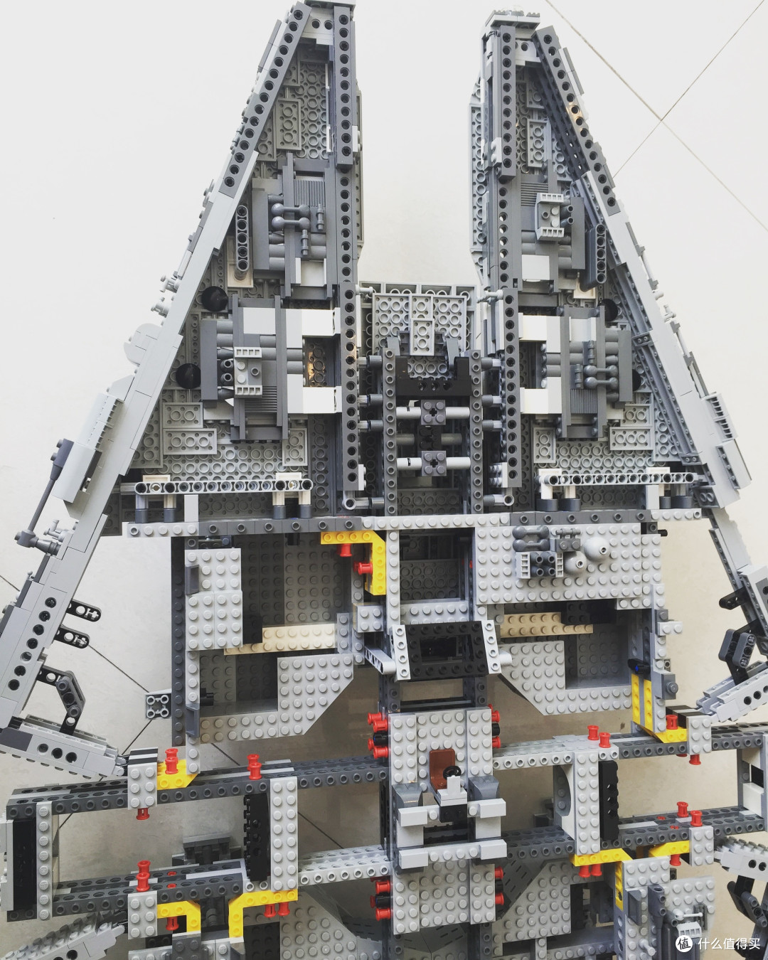 LEGO 乐高 Star Wars 10179 Millennium Falcon 千年隼_拼插积木_什么值得买
