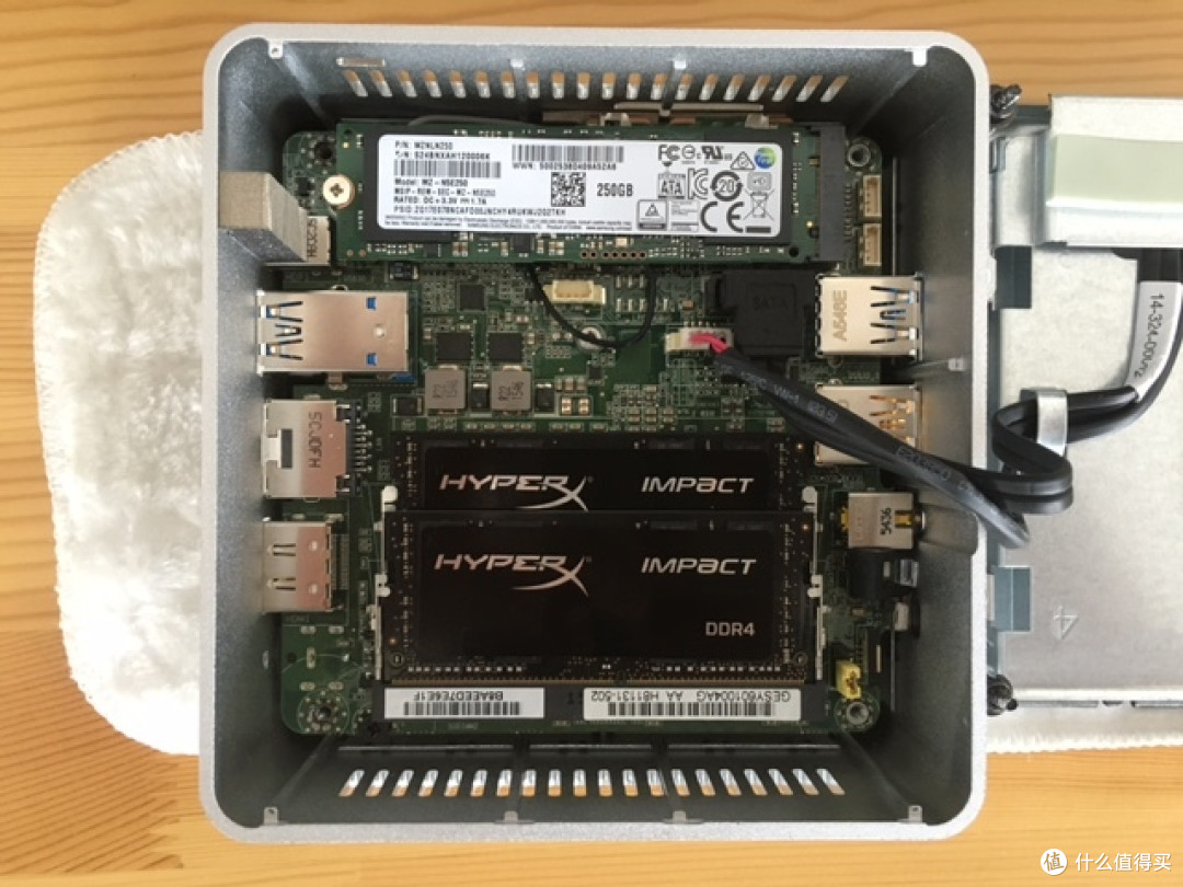 入手intel 英特尔 NUC6i5SYH 第六代i5准系统开箱_鼠标_什么值得买