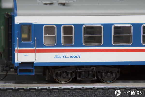 为了那暂未远去的记忆：中国铁路非空调硬座客车模型 篇一：YZ25B 25B型硬座车_开箱晒物_什么值得买