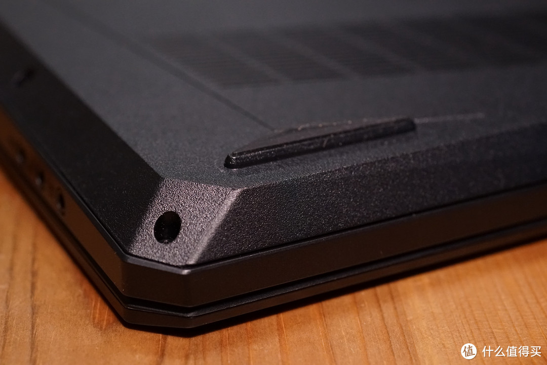 高性价比15寸绘图笔记本首选 — Hasee 神舟 战神 Z7-SP7S2 开箱_游戏本_什么值得买