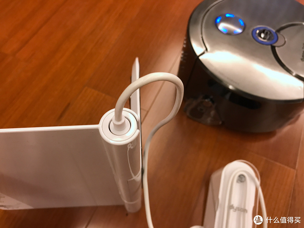 Dyson 360 EYE扫地机器人评测：这次的黑科技是否值得拥有？_扫地机器人_什么值得买