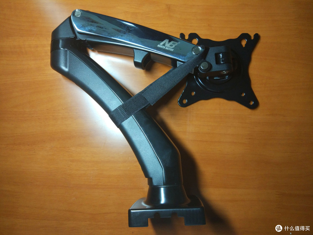 F80的进化 — NB F100 电脑显示器支架 开箱_家电安装_什么值得买