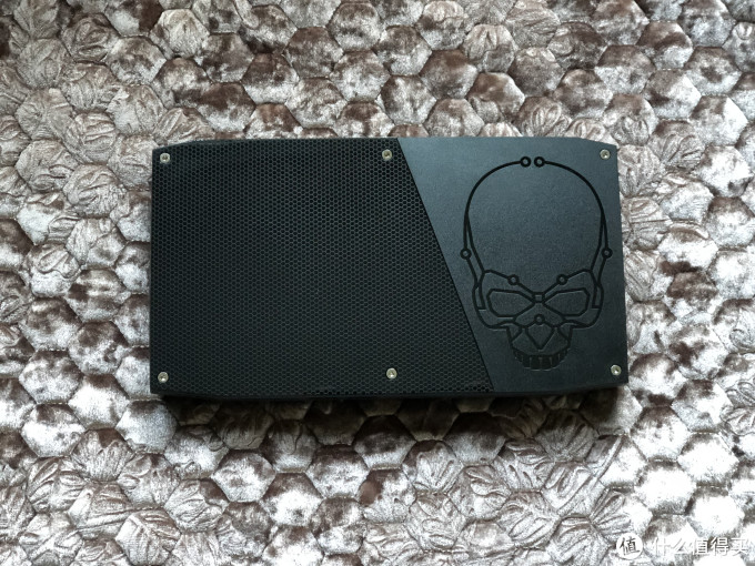 内置72个EU单位的最强核芯显卡Iris Pro 580：Intel 英特尔 NUC6I7KYK 迷你主机 开箱评测__什么值得买