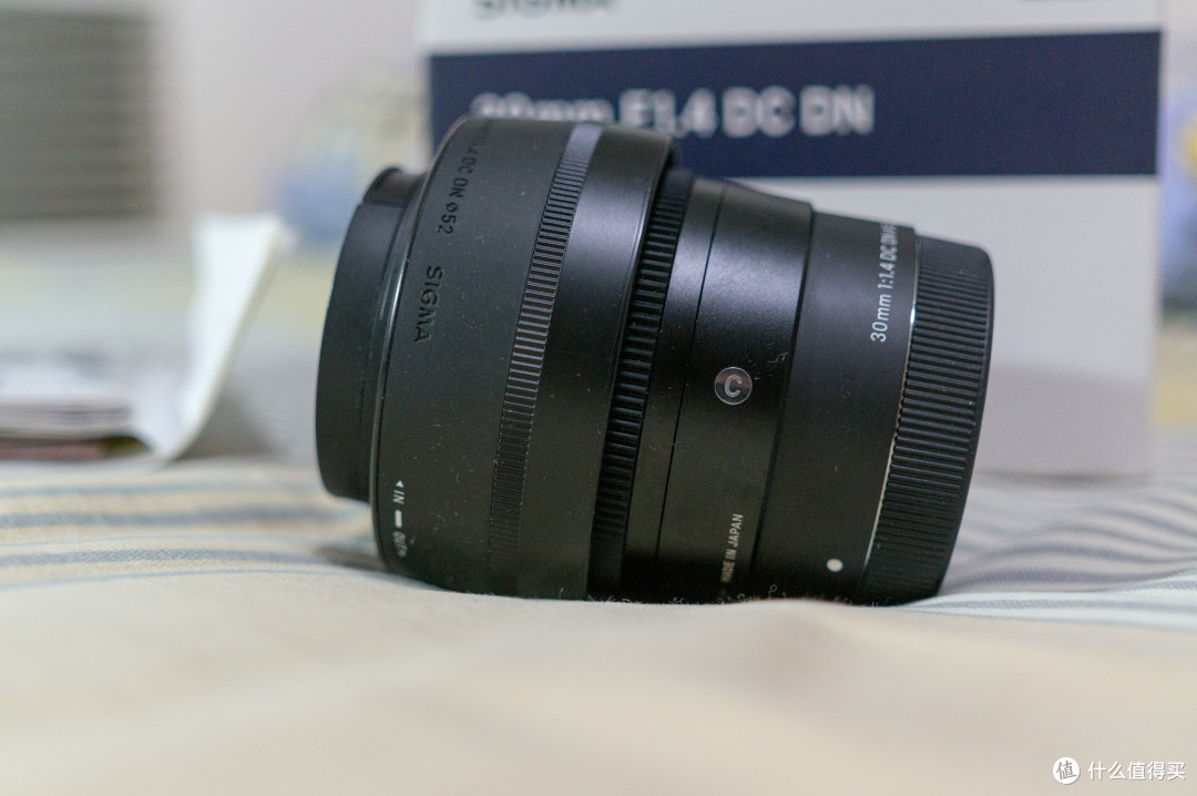 听说这是E卡口最佳挂机头？SIGMA 适马 30mm/f1.4 C 镜头 开箱_镜头_什么值得买