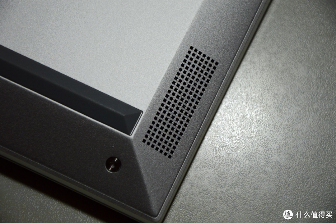 HP 惠普 ELITEBOOK 1050 G1 笔记本 开箱和简单测试_笔记本电脑_什么值得买