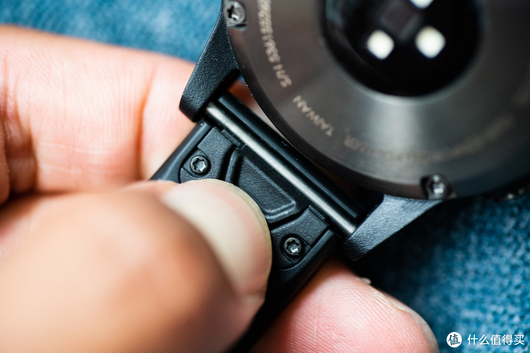 Fenix 5 PLUS系列解析、Fenix 5 开箱使用及与235对比横评_心率表_什么值得买