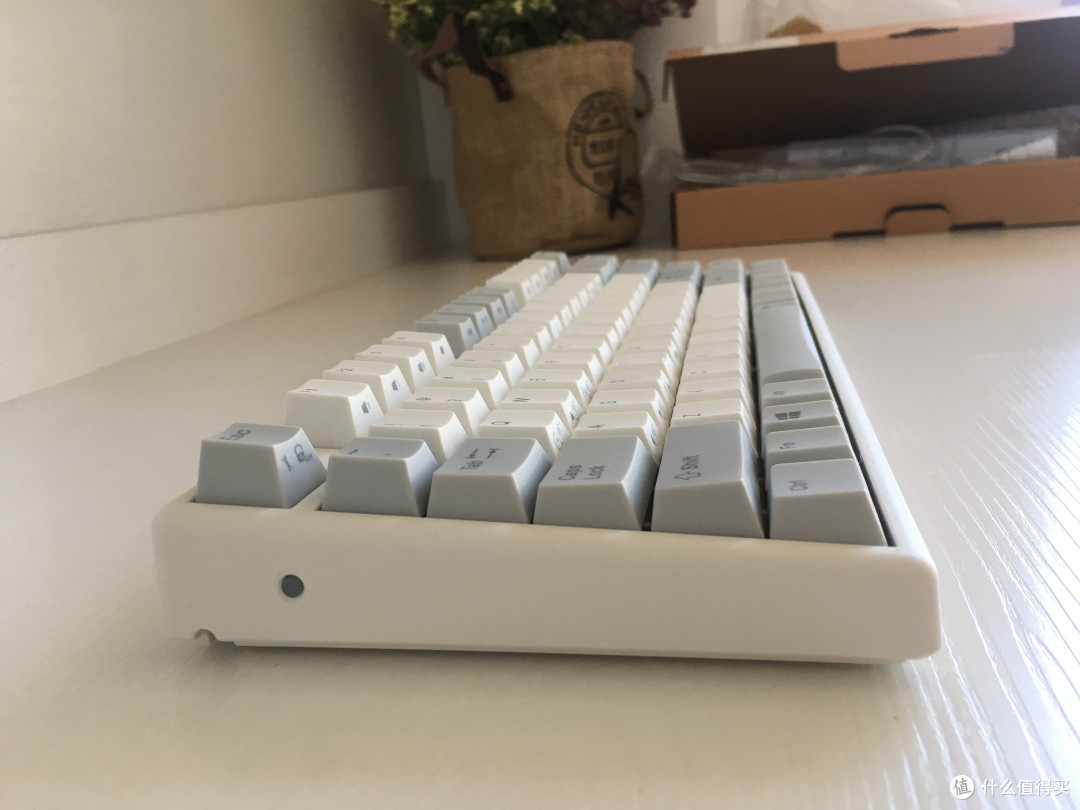 普拉姆宁芝（PLUM niz）静电容键盘84键版本试用_键盘_什么值得买