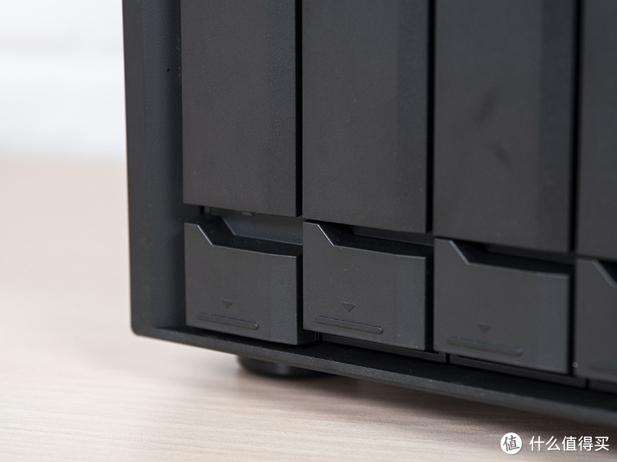 QNAP 威联通 TS-832X NAS评测：大容量存储 PCIe扩展 满足多元化存储需求_NAS存储_什么值得买