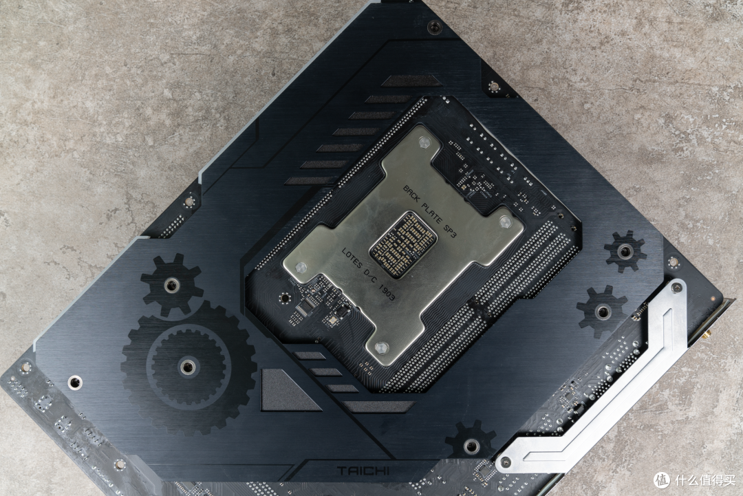 大概是目前最强的 TRX40 主板，华擎 TRX40 Taichi 太极拆解评测。_主板_什么值得买