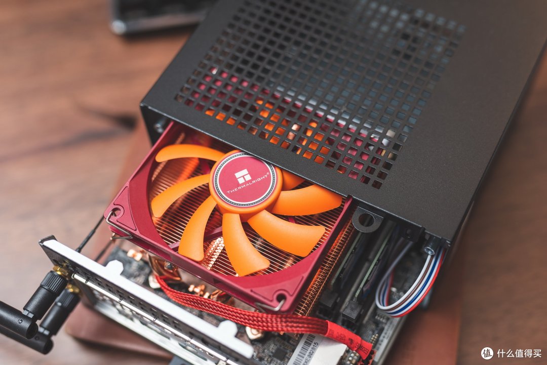 最无脑的APU整机方案？2020版华擎DeskMini A300安装攻略_电脑配件_什么值得买