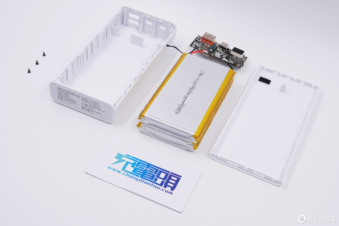 拆解报告：aigo 20000mAh 18W PD双向快充移动电源F20000PD_移动电源_什么值得买