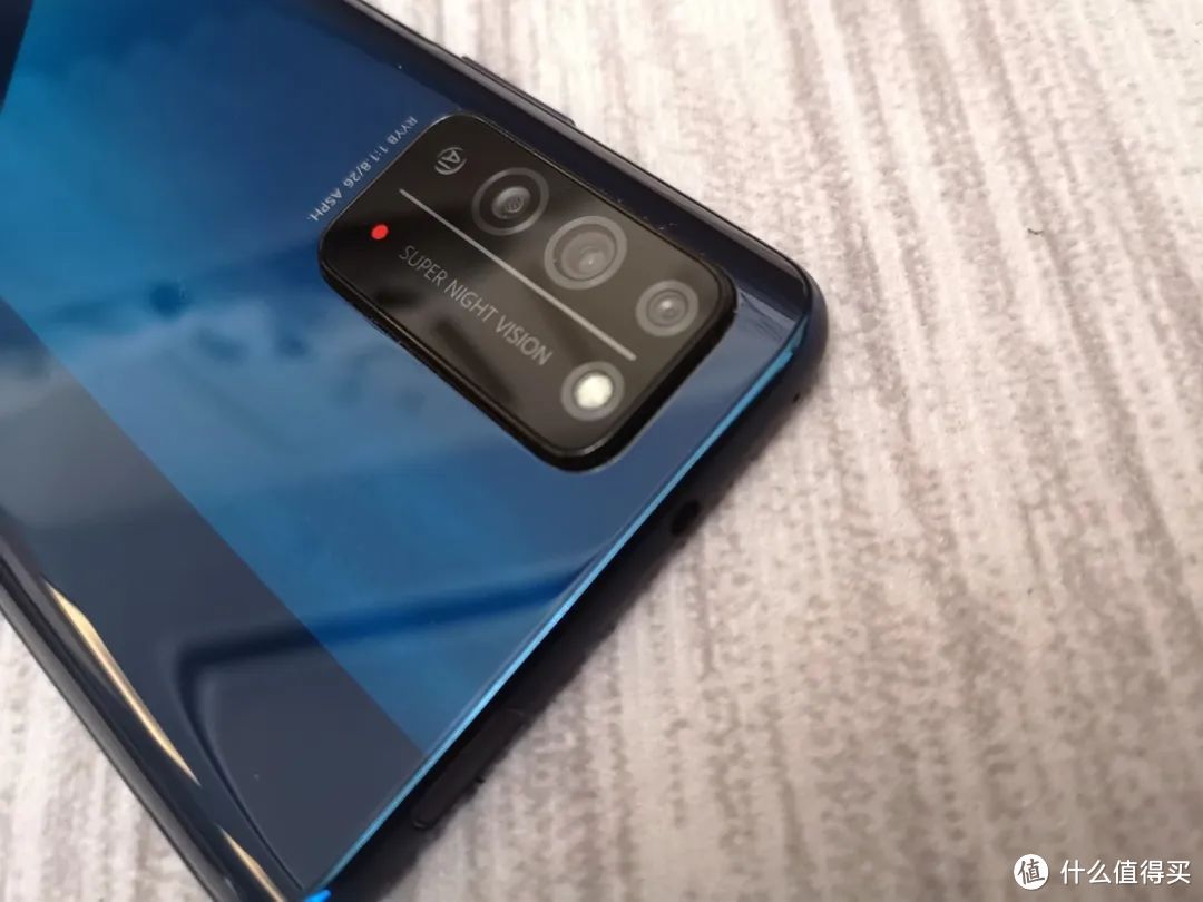 4000万RYYB旗舰主摄+7nm麒麟820+全频段5G+90Hz高刷屏=真香荣耀X10_手机_什么值得买