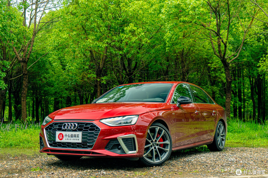 评车场No99：试驾2020款奥迪A4L 45TFSI 这台车真的很均衡_中型车_什么值得买