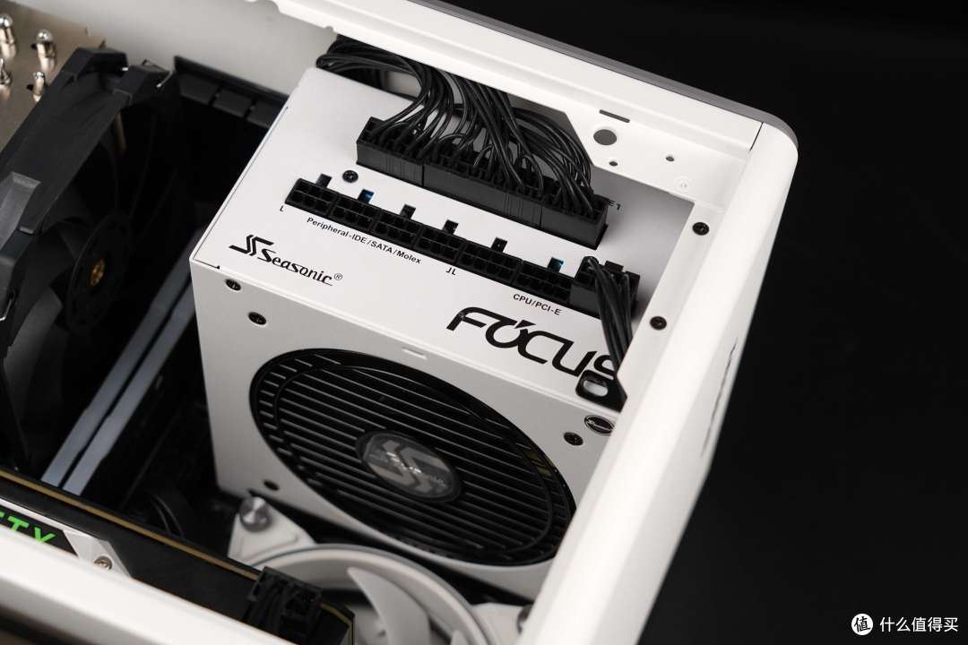 [我的桌面炫彩小白] 迎广 A1 Plus 装机体验_电脑配件_什么值得买