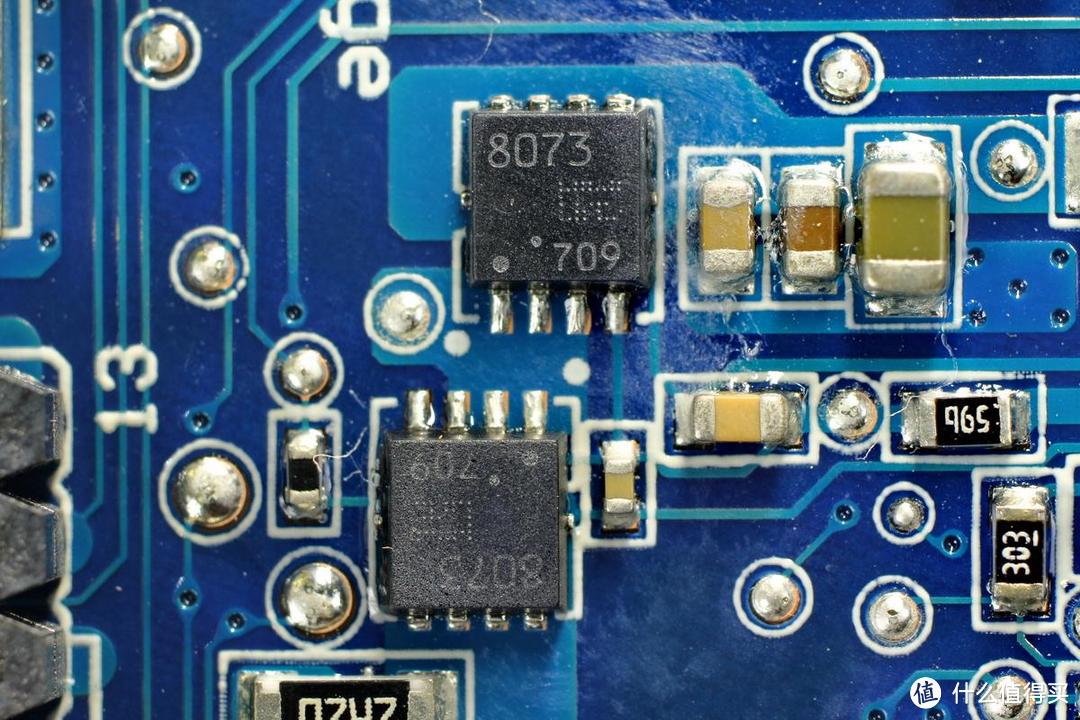 拆解报告：DELL戴尔43Wh+45W快充二合一移动电源PH45W17-BA_移动电源_什么值得买