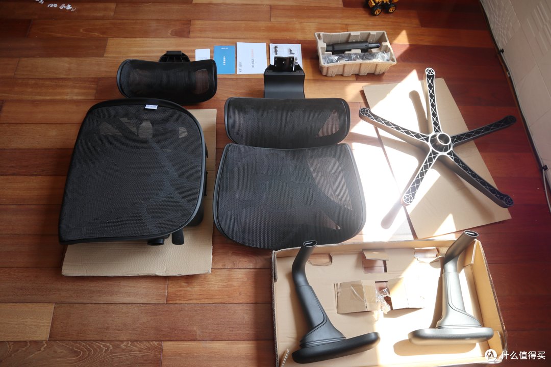 从坐下的那一刻起，我便被赋予了新的灵魂：永艺XY人体工学椅_电脑椅_什么值得买