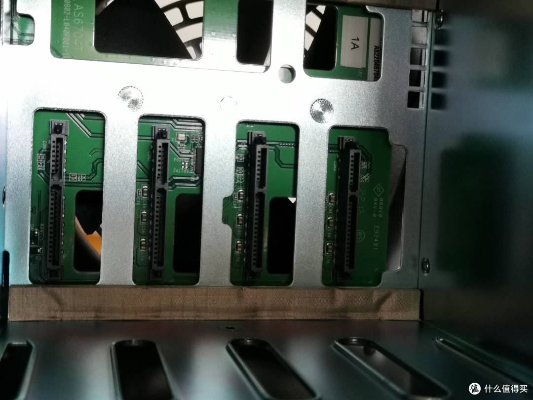 全网首发！华硕新款NAS AS6704T开箱鉴赏_NAS存储_什么值得买