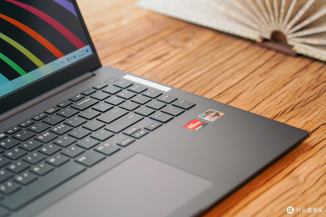 轻薄本标杆，更以AMD呈现：LG Ultra PC首发上手_超极本_什么值得买