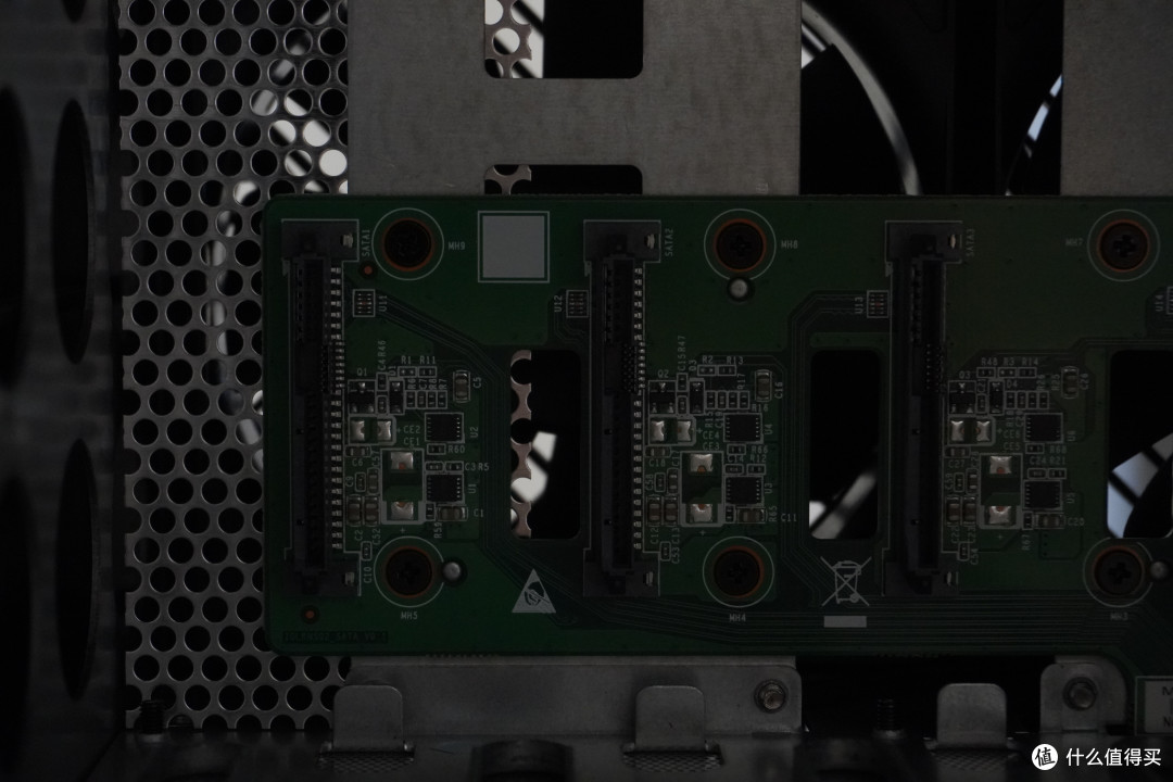 轻NAS里的战斗机，让小白也能轻松使用的联想个人云 X1s 使用体验_NAS存储_什么值得买