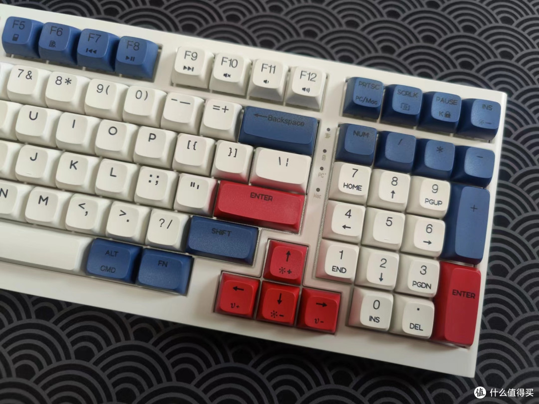 魔炼者MK98 凯华Box V2加持 性价比拉满 98配列的独树一帜_键盘_什么值得买