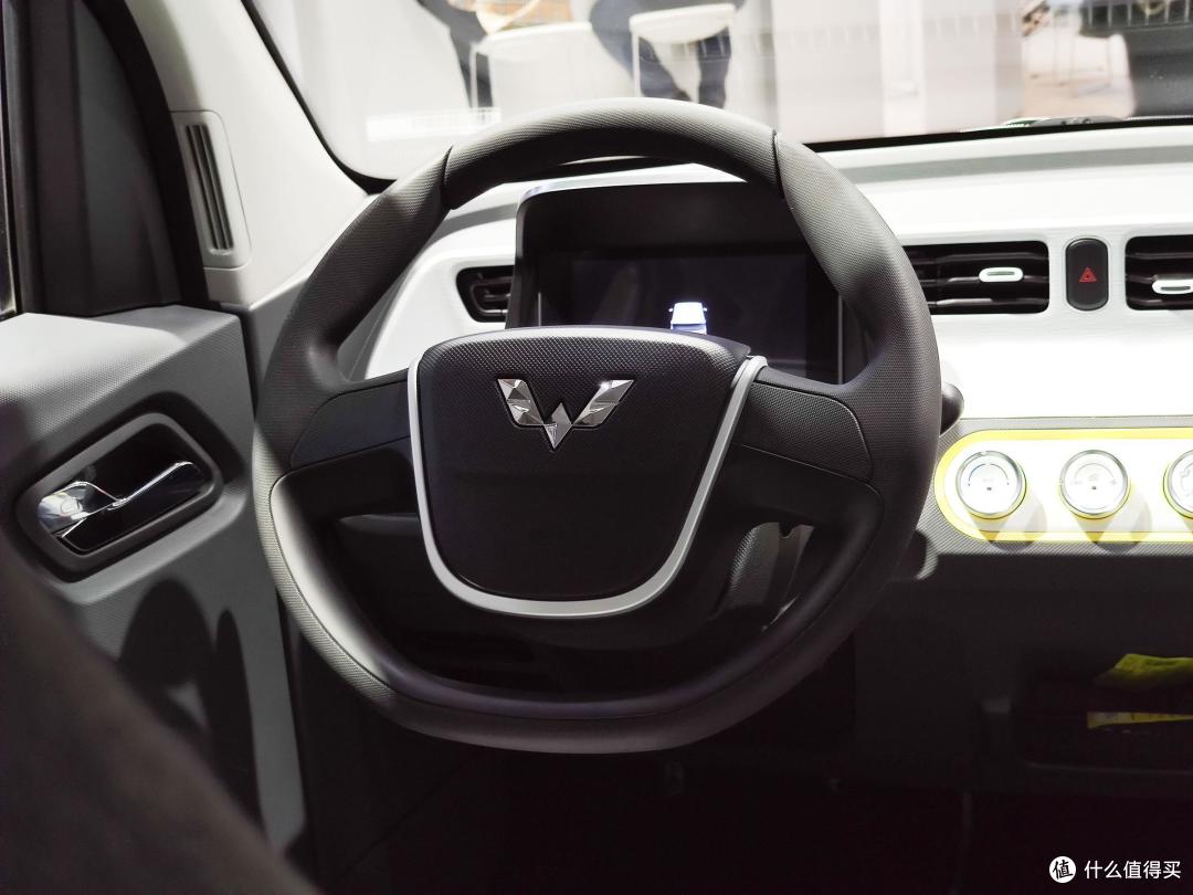 5万以内买电动车，奇瑞QQ冰淇淋VS五菱宏光MINIEV，到底谁更甜？_汽车整车_什么值得买