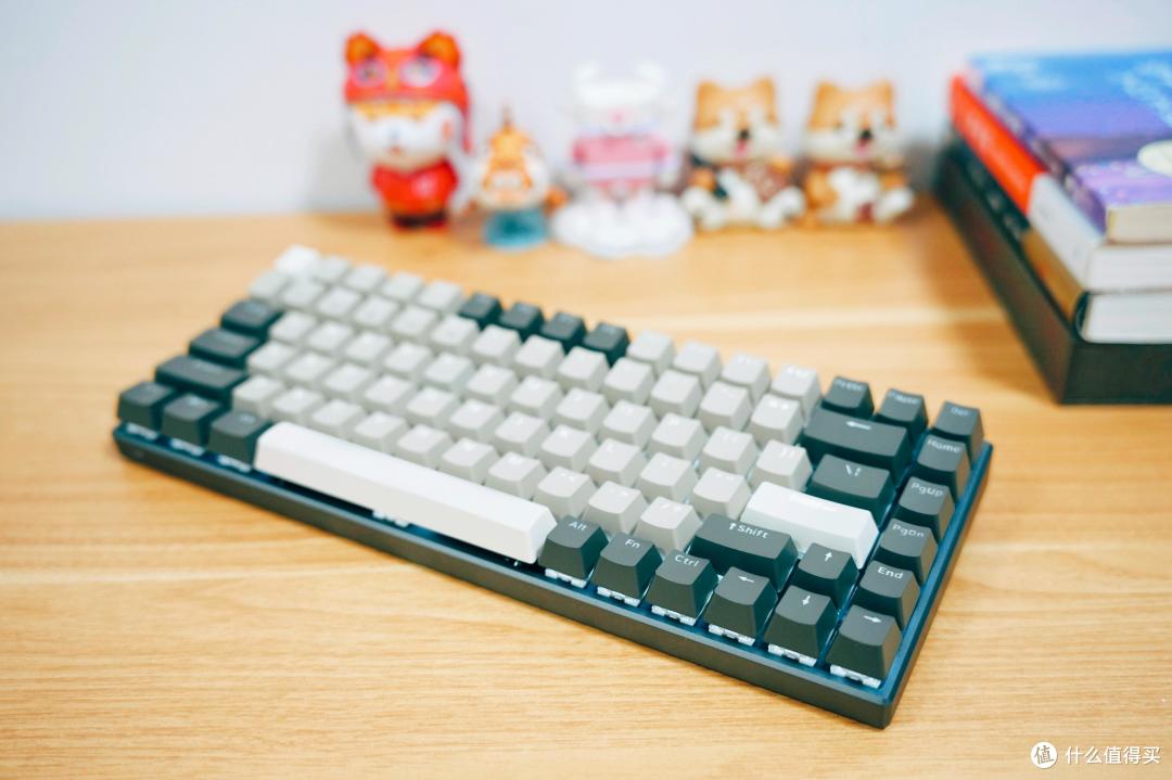 84键紧凑设计，雷柏V700-8A多模式机械键盘体验，质感真的出众_键盘_什么值得买