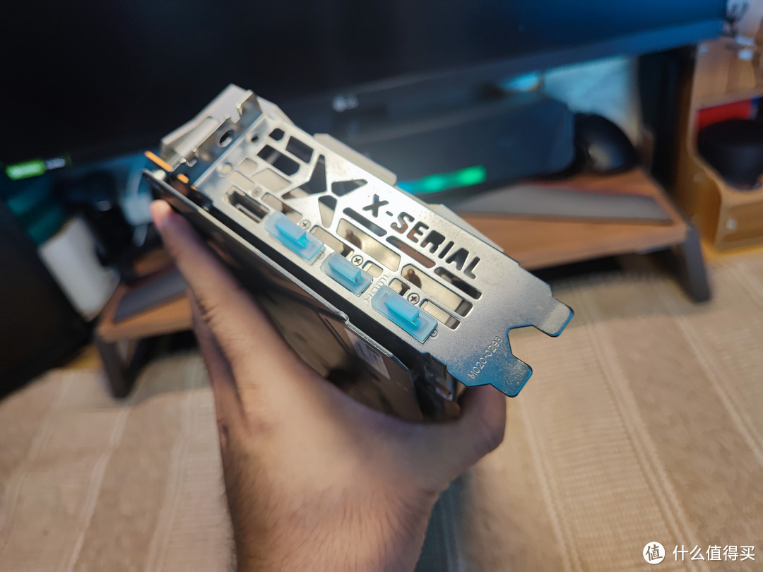 宰鸡用牛刀：武装到牙齿的矿渣迪兰X战神5600XT拆解清灰简评晒单_显卡_什么值得买