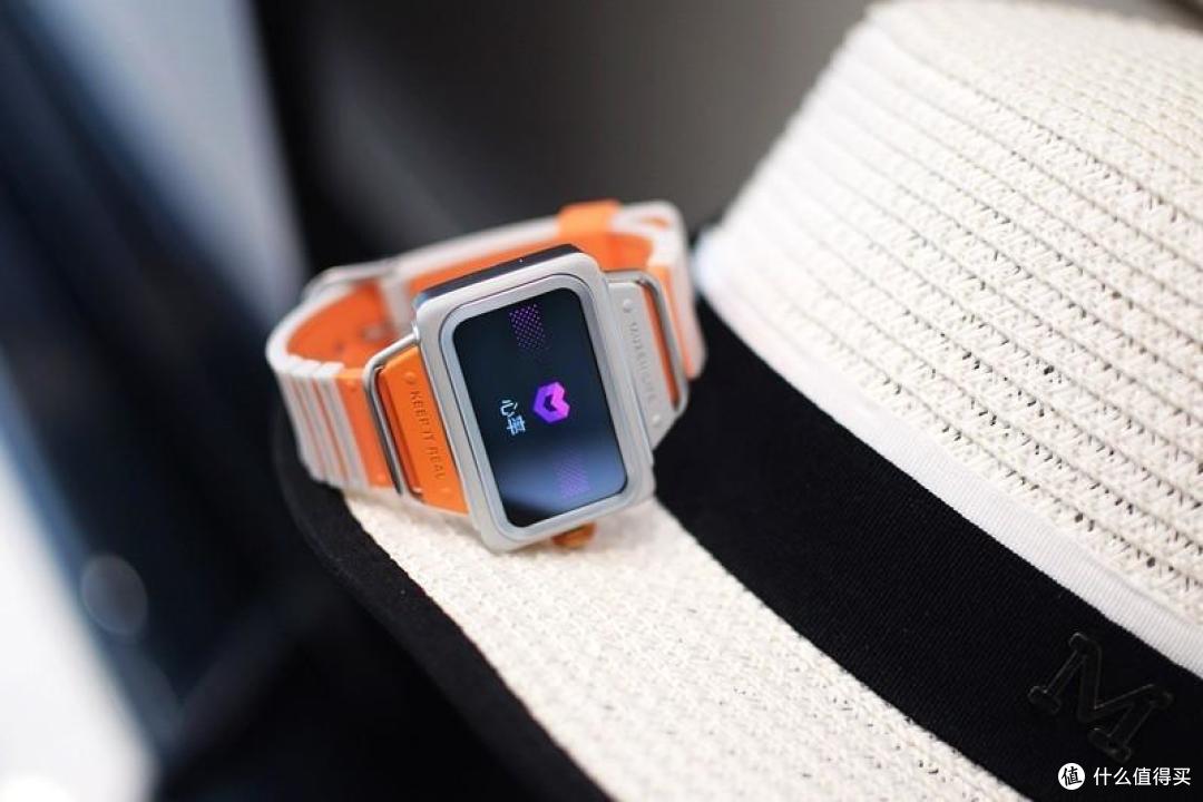 腕间的独家电台 猫王灵感 MC WATCH 轻智能潮酷腕表_智能手表_什么值得买