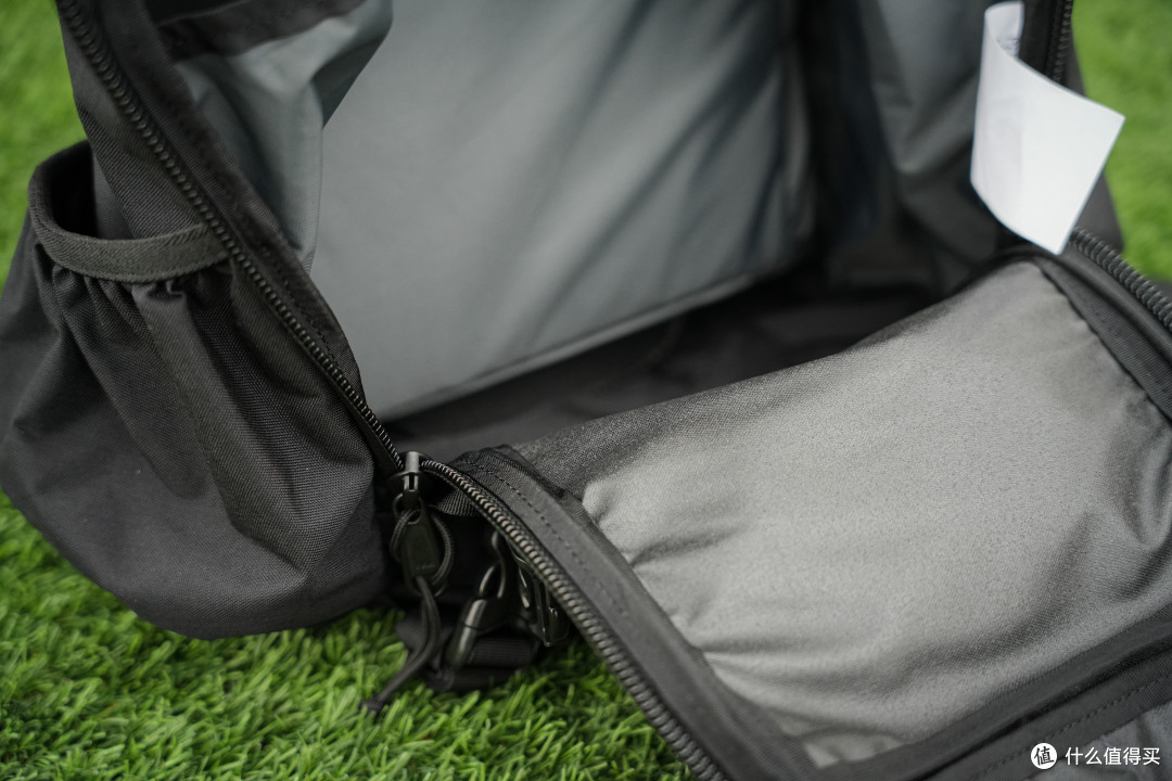 硬核机能战术背包——神秘农场BLITZ闪击30L背包测评_旅行背包_什么值得买