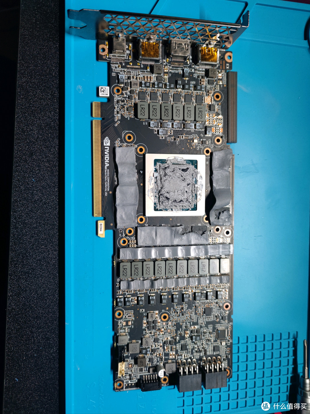 尾部供电2080ti更换三风扇散热_显卡_什么值得买