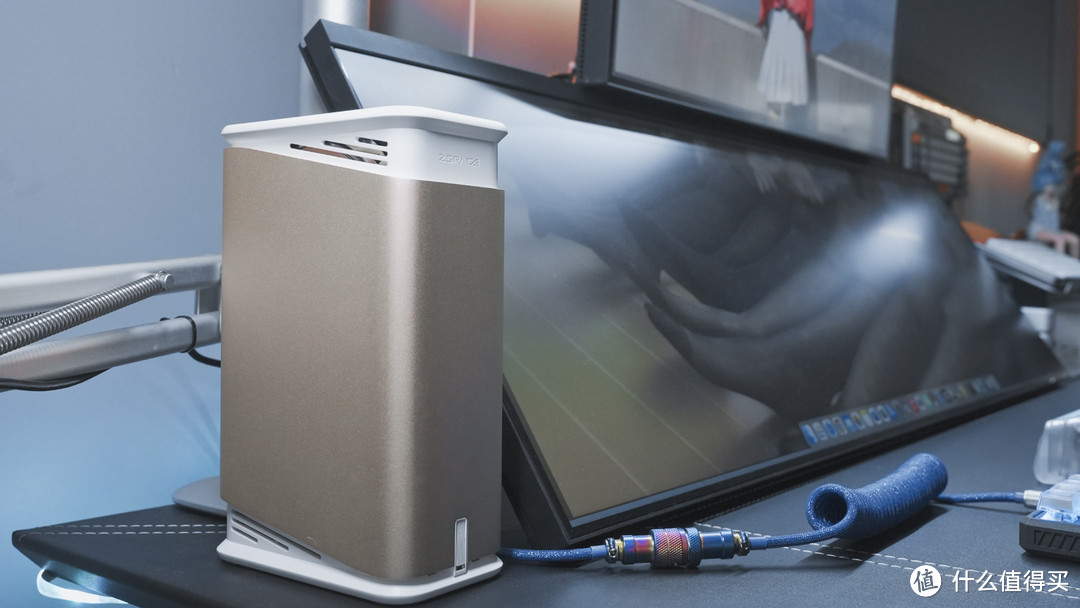 极空间Z2S、Q2、Z4、Z4S如何选择？一文给你解答！_NAS存储_什么值得买