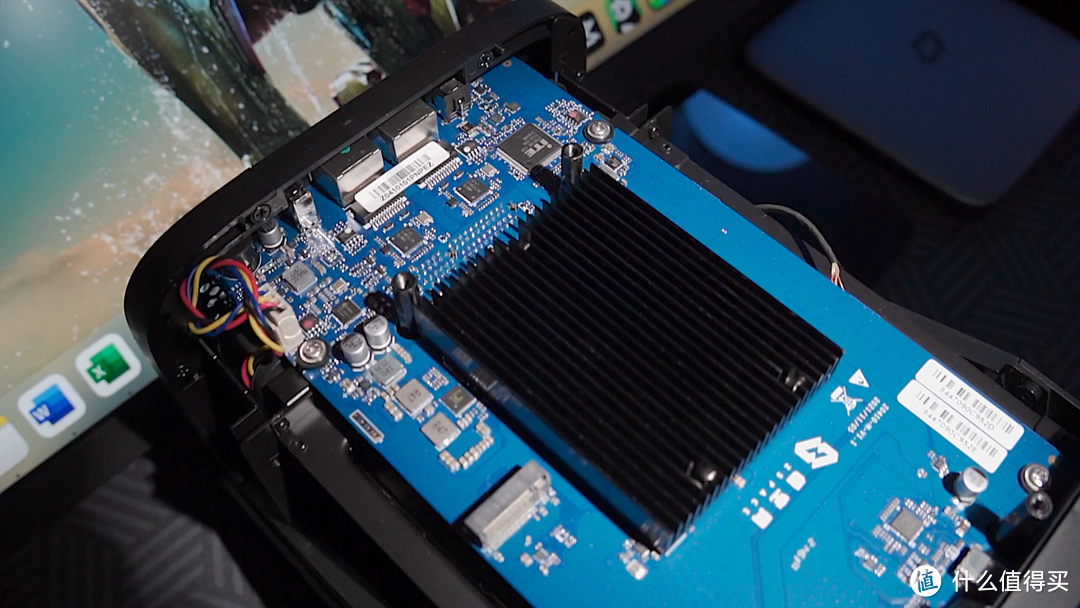 极空间Z2S、Q2、Z4、Z4S如何选择？一文给你解答！_NAS存储_什么值得买