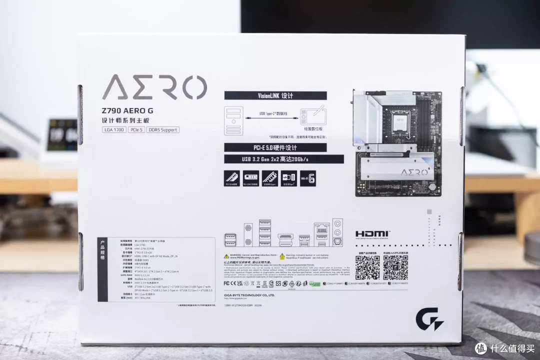 设计优雅，堆料豪华，技嘉Z790 AERO G设计师开箱评测_主板_什么值得买
