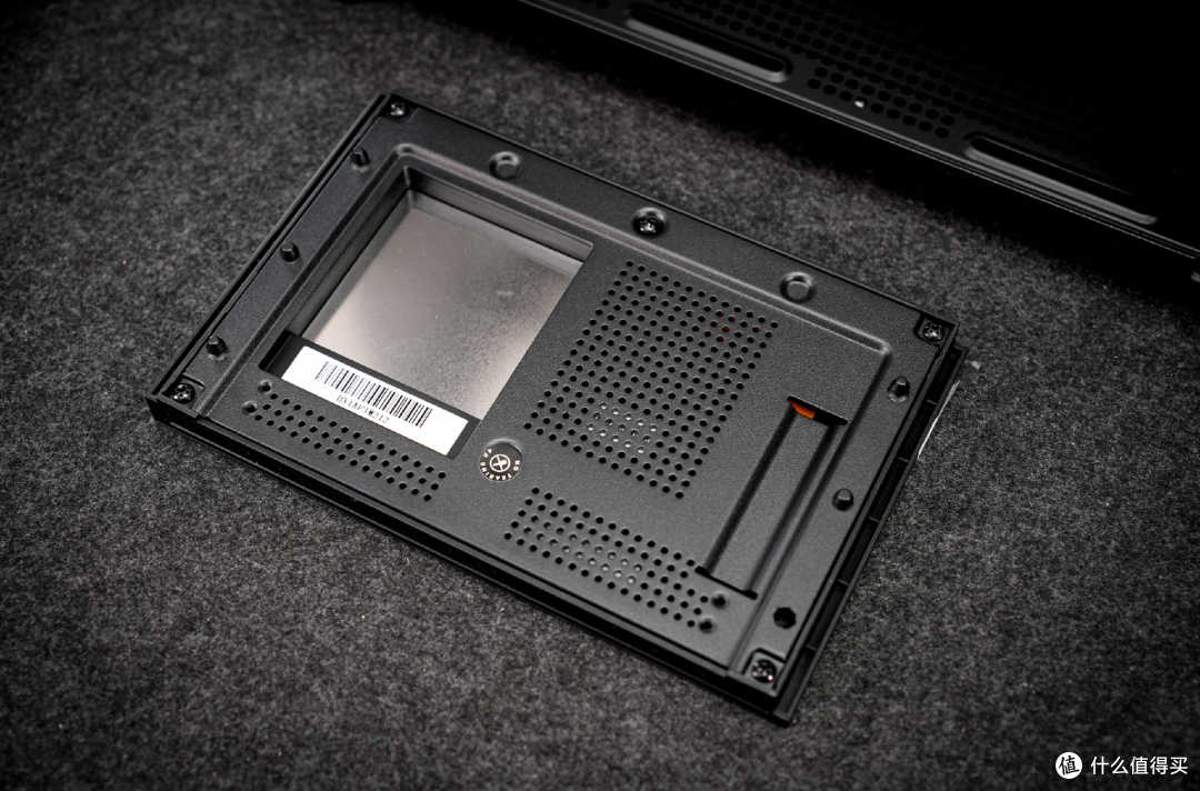 告别闷罐+自带8寸小屏幕！“看片神器”乔思伯D41机箱装机体验_机箱_什么值得买