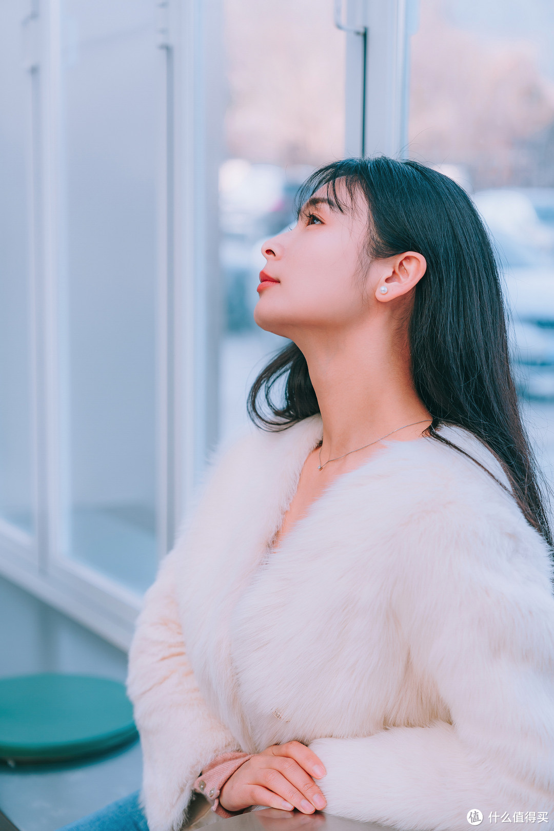 索尼标变镜皇FE24-70mm F2.8 GM II人像实拍评测_无反镜头_什么值得买