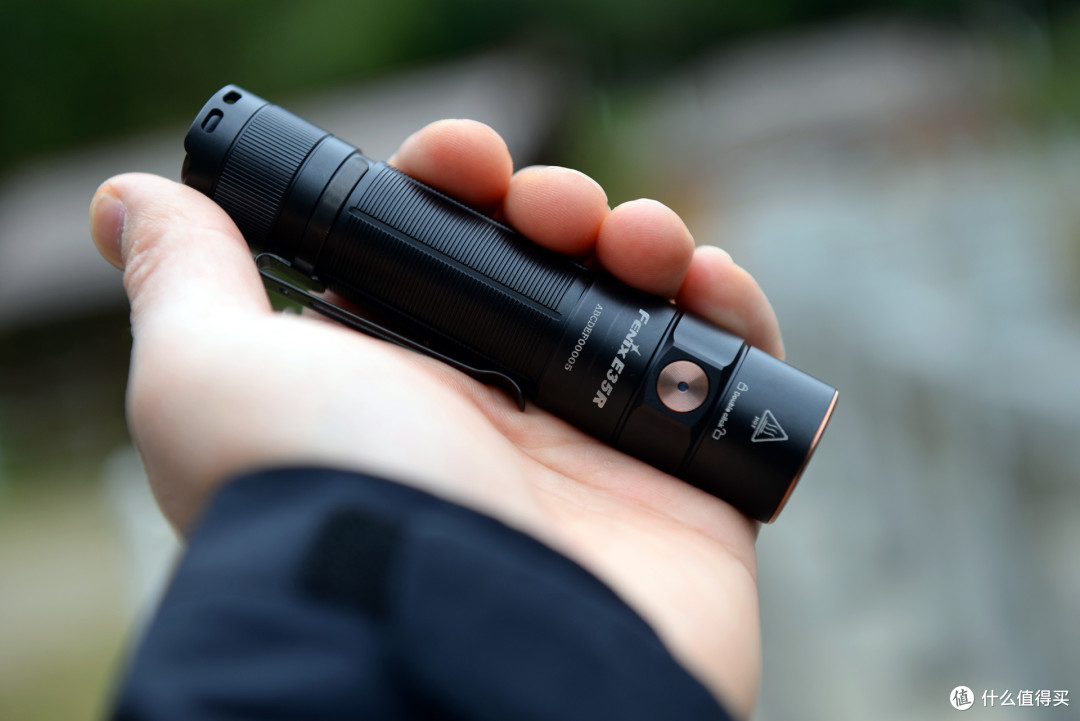 掌心小直 经典依旧--Fenix 菲尼克斯 E35R试玩_户外照明_什么值得买