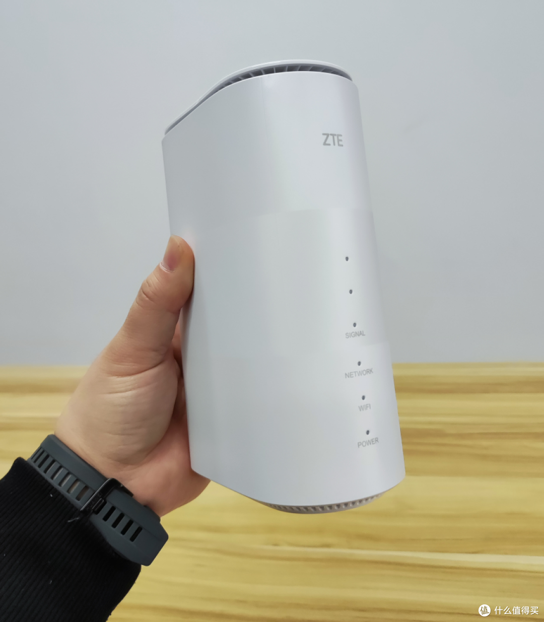 全网首发：某大厂5G CPE的拆解评测！_路由器_什么值得买