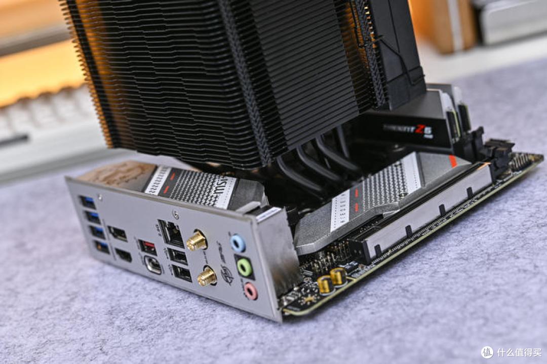 ITX 装机实用选择——微星 MSI MPG B760I EDGE WIFI 刀锋开箱简测_CPU_什么值得买