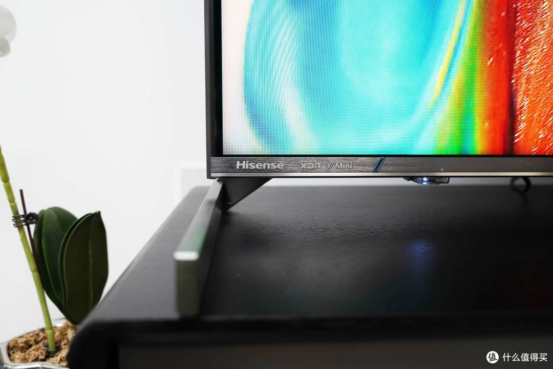 《到站秀》海信电视85E8K真机体验 年度更值得入手的大屏_液晶电视_什么值得买