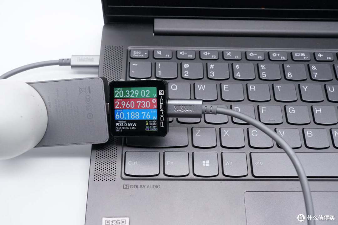 无惧狭窄空间，澎湃能量输出，联想ThinkBook 65W 饼干适配器评测_充电器_什么值得买