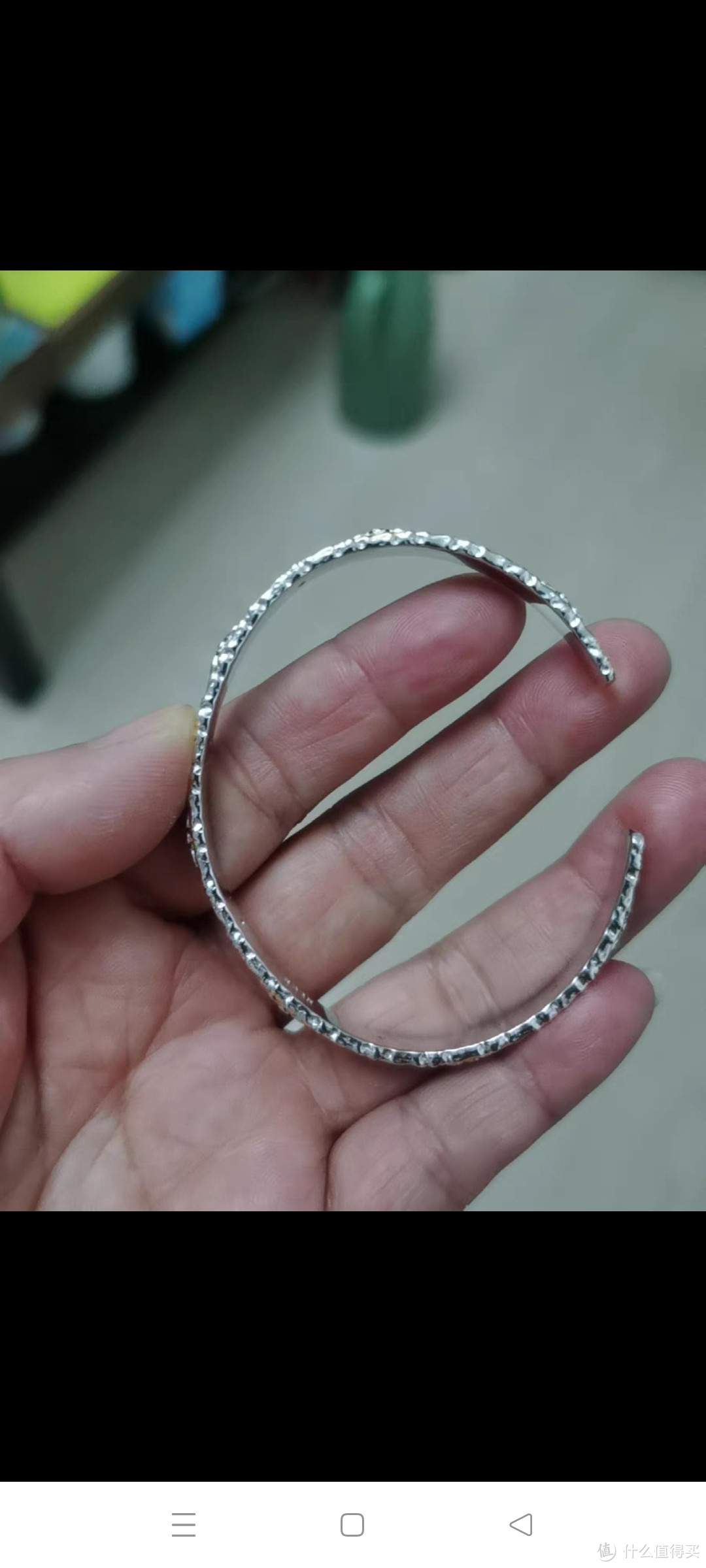 4.04宝家高定，精工高货！S925银金银拼色肌理唐草纹四叶草手镯_银手镯/手链/脚链_什么值得买