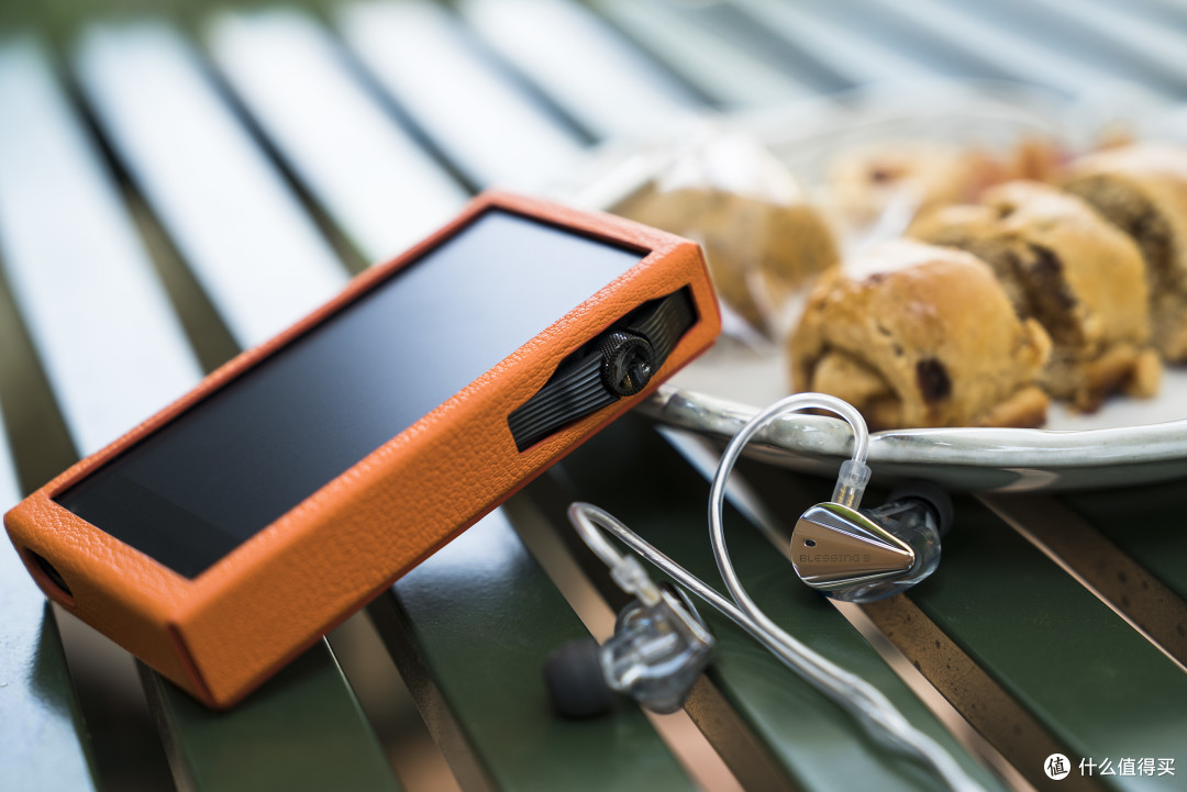 两圈四铁六单元，1999.63元？——水月雨Blessing3使用体验（兼谈小白线）_耳塞式耳机_什么值得买