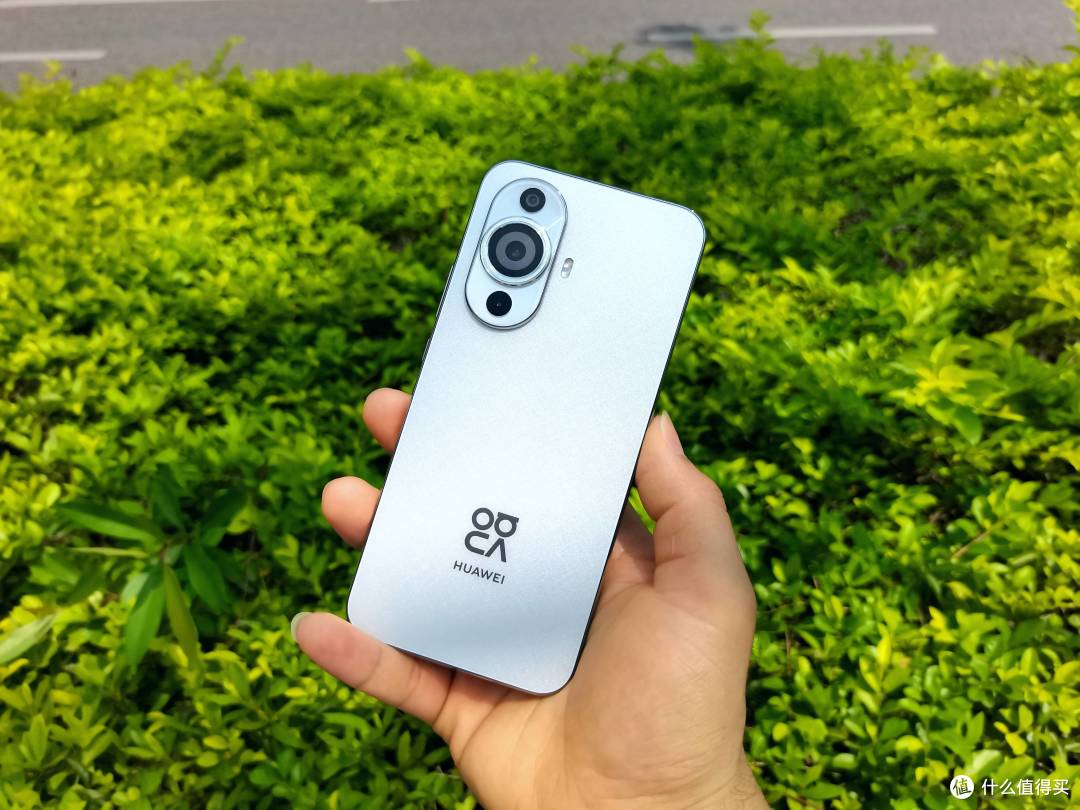 华为nova 11真机评测：超感知影像+nova游戏引擎，硬核性能真的香_手机_什么值得买