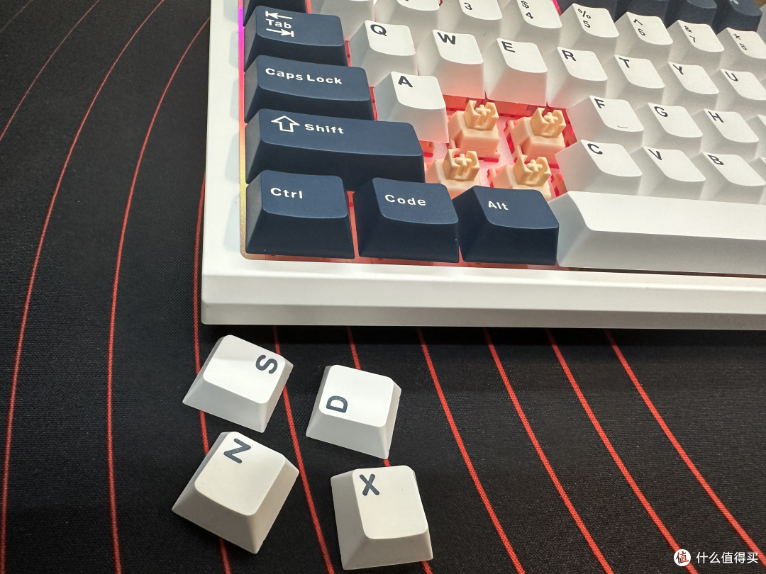 剁手上瘾！我又买了一副机械键盘，RK R98上手体验_键盘_什么值得买