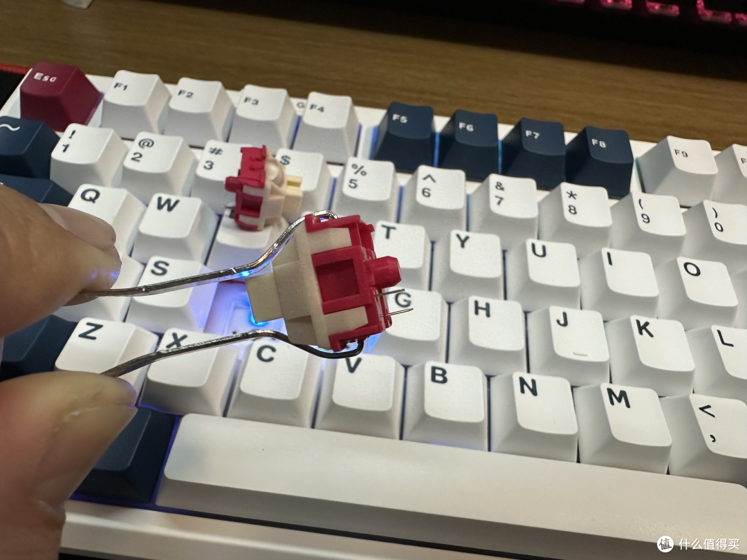 剁手上瘾！我又买了一副机械键盘，RK R98上手体验_键盘_什么值得买